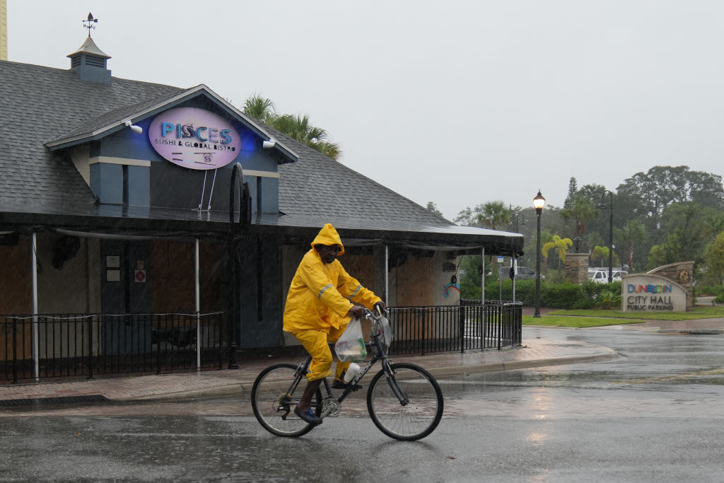 El huracán Milton golpea el centro de Florida con fuerte lluvias y deja ...