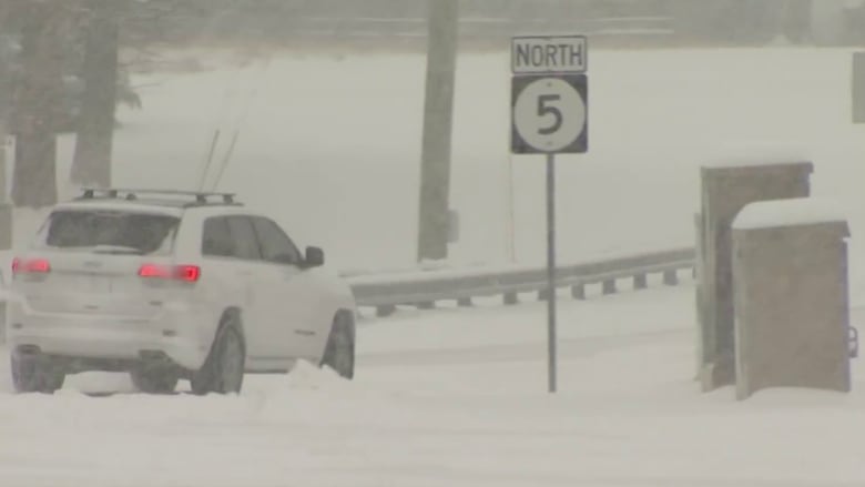 Winter storm: At least 4 dead as heavy snow and ice create dire travel ...