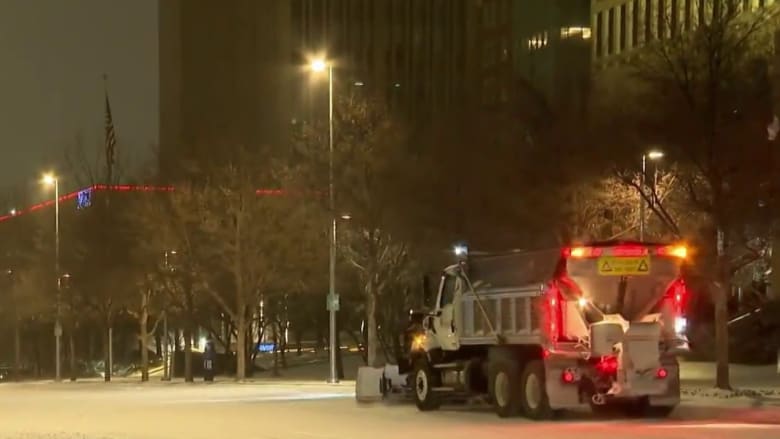 More than 10,000 flights canceled as bitter cold blankets the U.S.