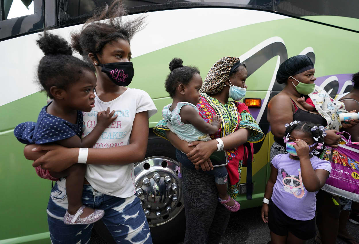 Hurricane Laura's eye is more than 30 miles wide