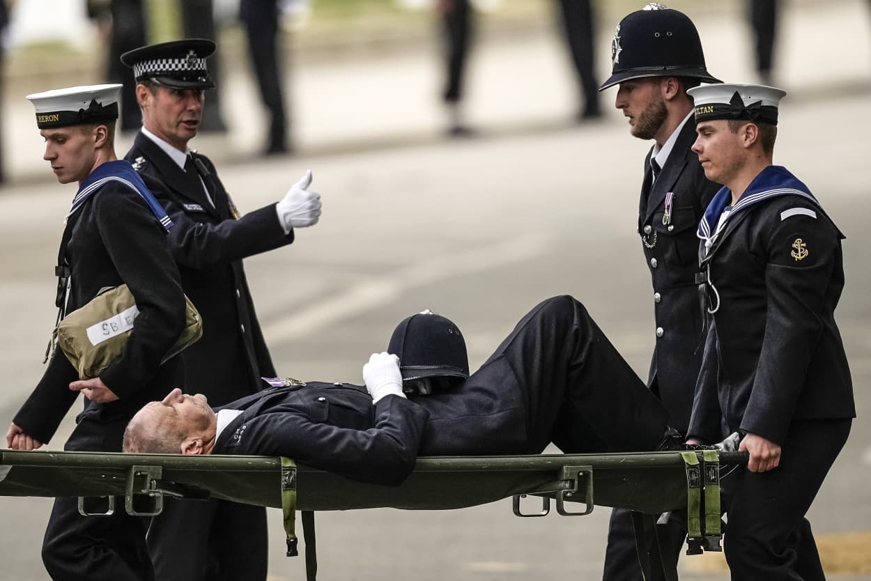 Funeral of Queen Elizabeth: Watch live updates