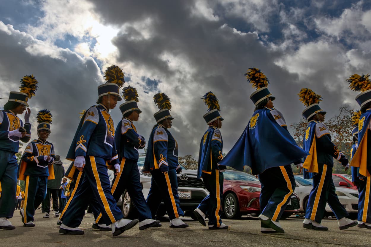 Rose Parade 2024 live updates: Follow the floats, performances ...