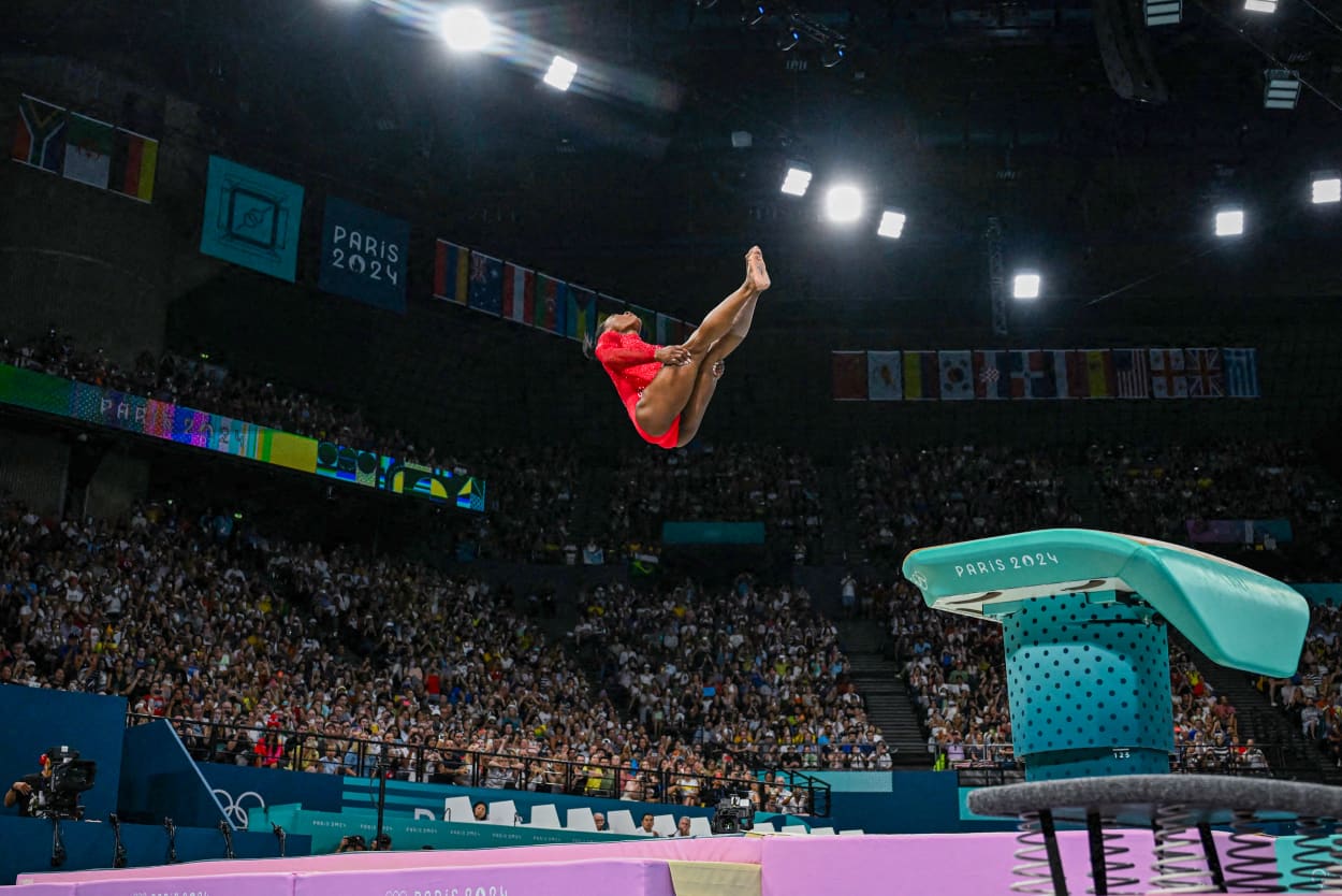 2024 Olympics: Simone Biles takes gold in vault, Sha'Carri Richardson ...