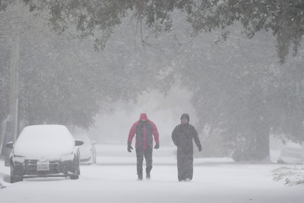 Snow falls in Houston and New Orleans as rare storm sweeps Gulf Coast