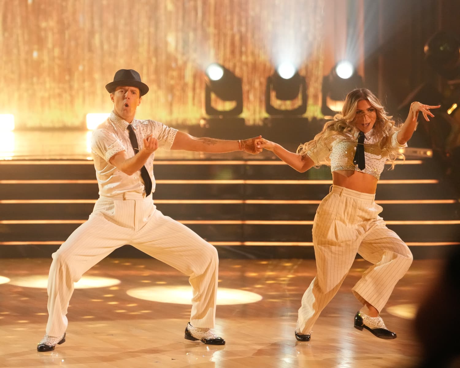 'DWTS' Season 32 Finale: Find Out Who Won