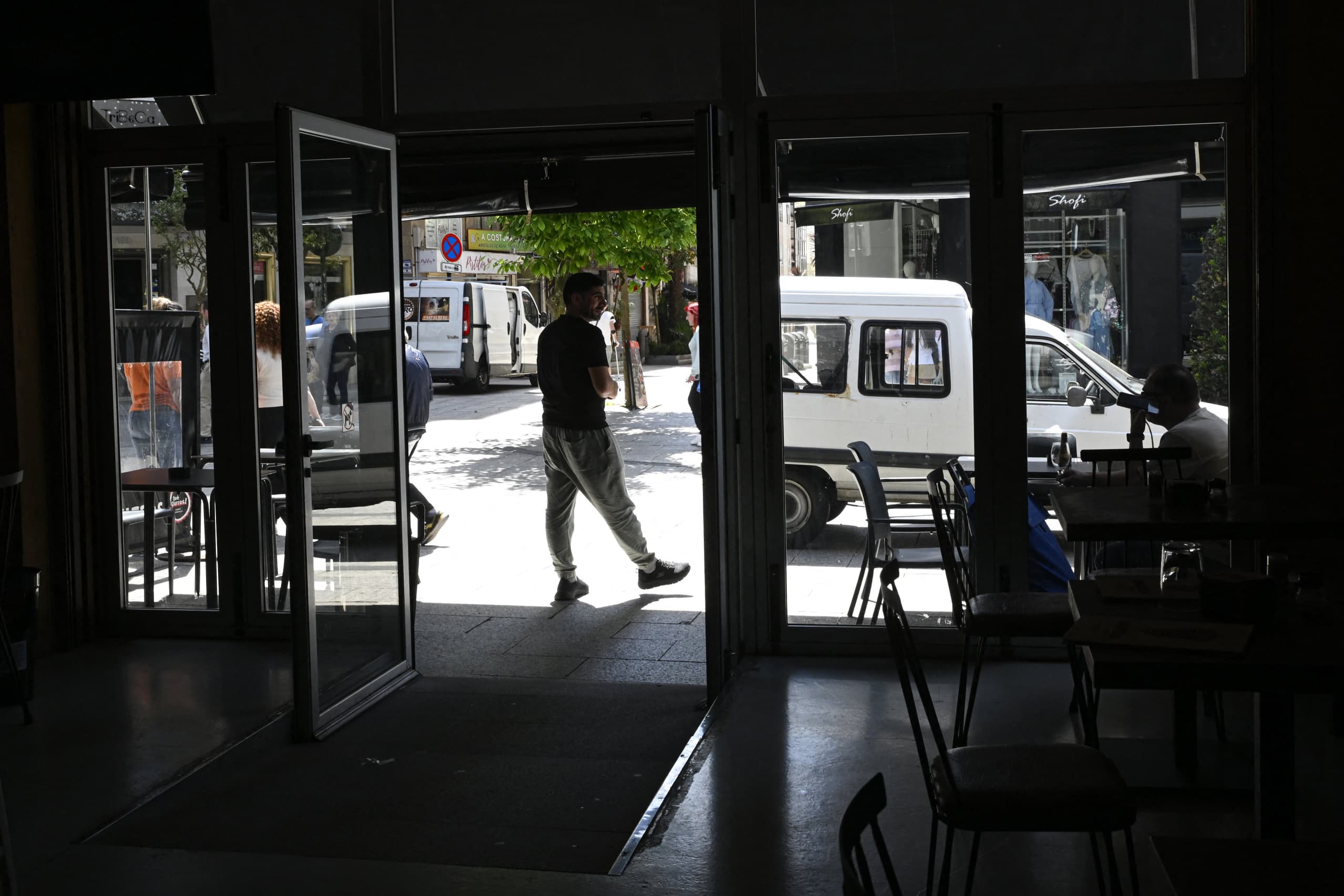 Cause still unclear after massive power outages in Spain, Portugal ...