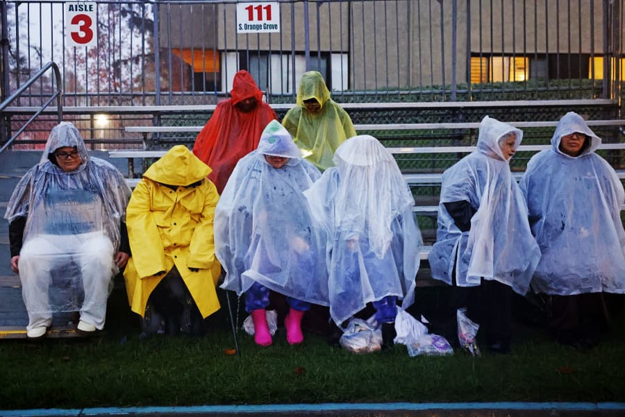 Rose Parade 2026 live updates: Floats, performances, and celebs ...