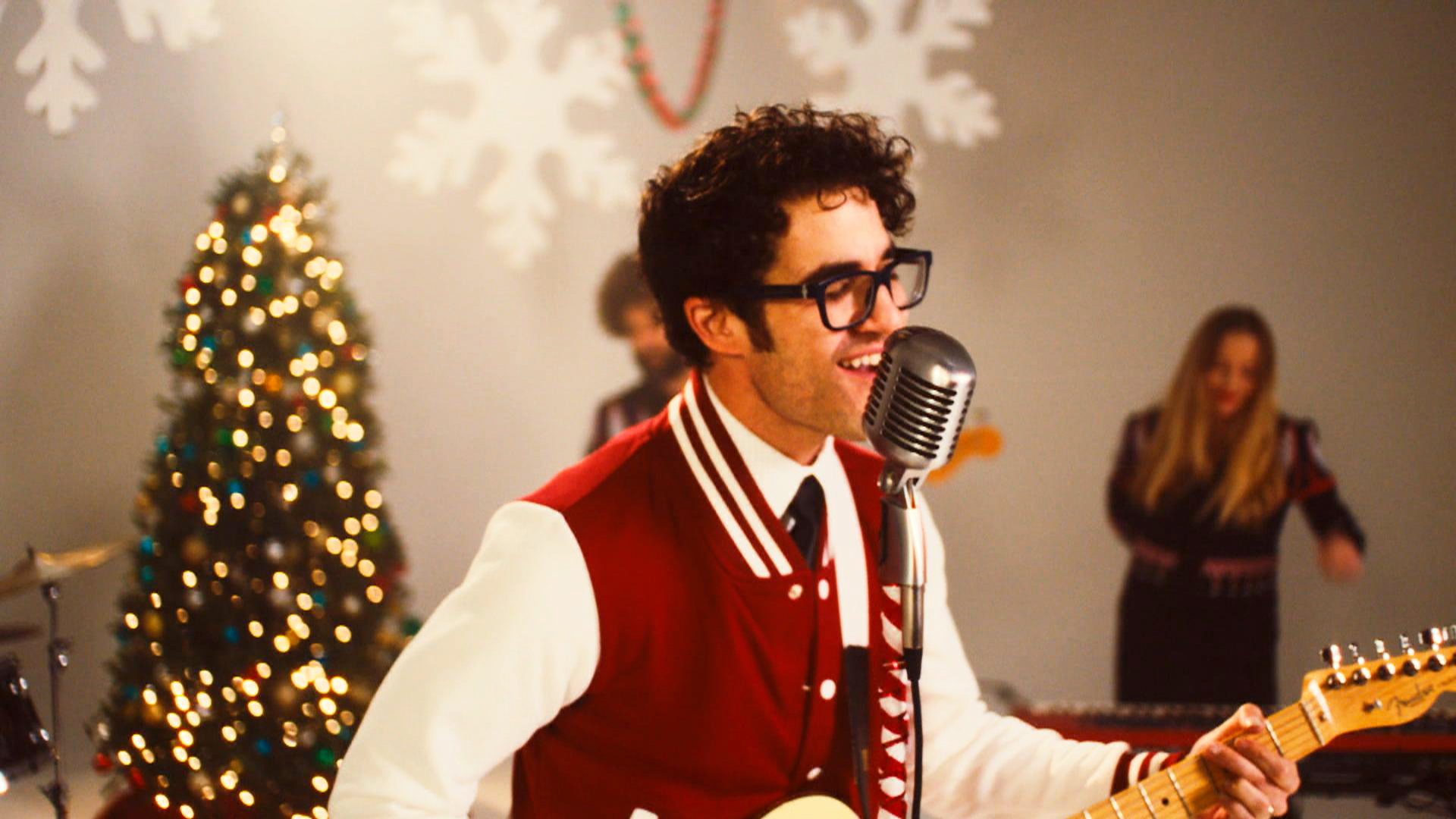 Darren Criss Shirtless Santa Pin On Sweet.