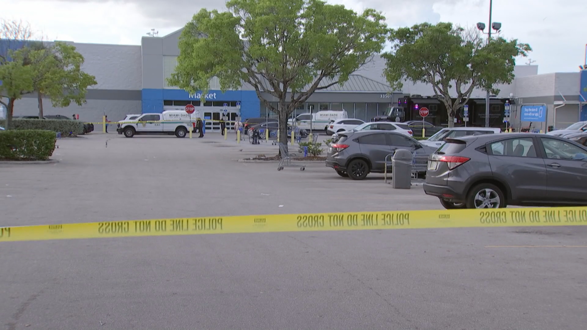 Shooting inside Florida Walmart leaves 1 dead, several injured