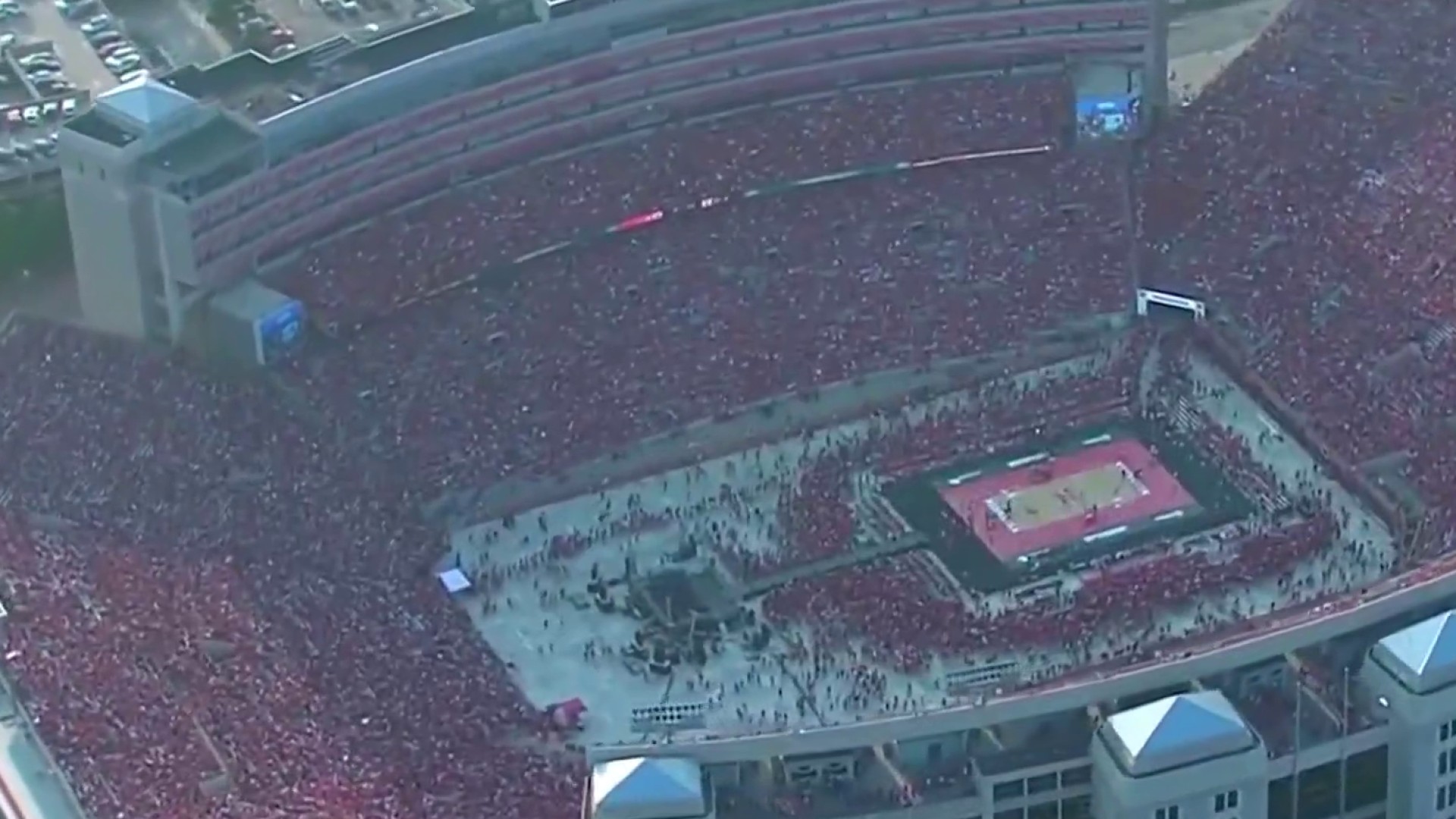 92,000+ fans set world record at Nebraska women’s volleyball match