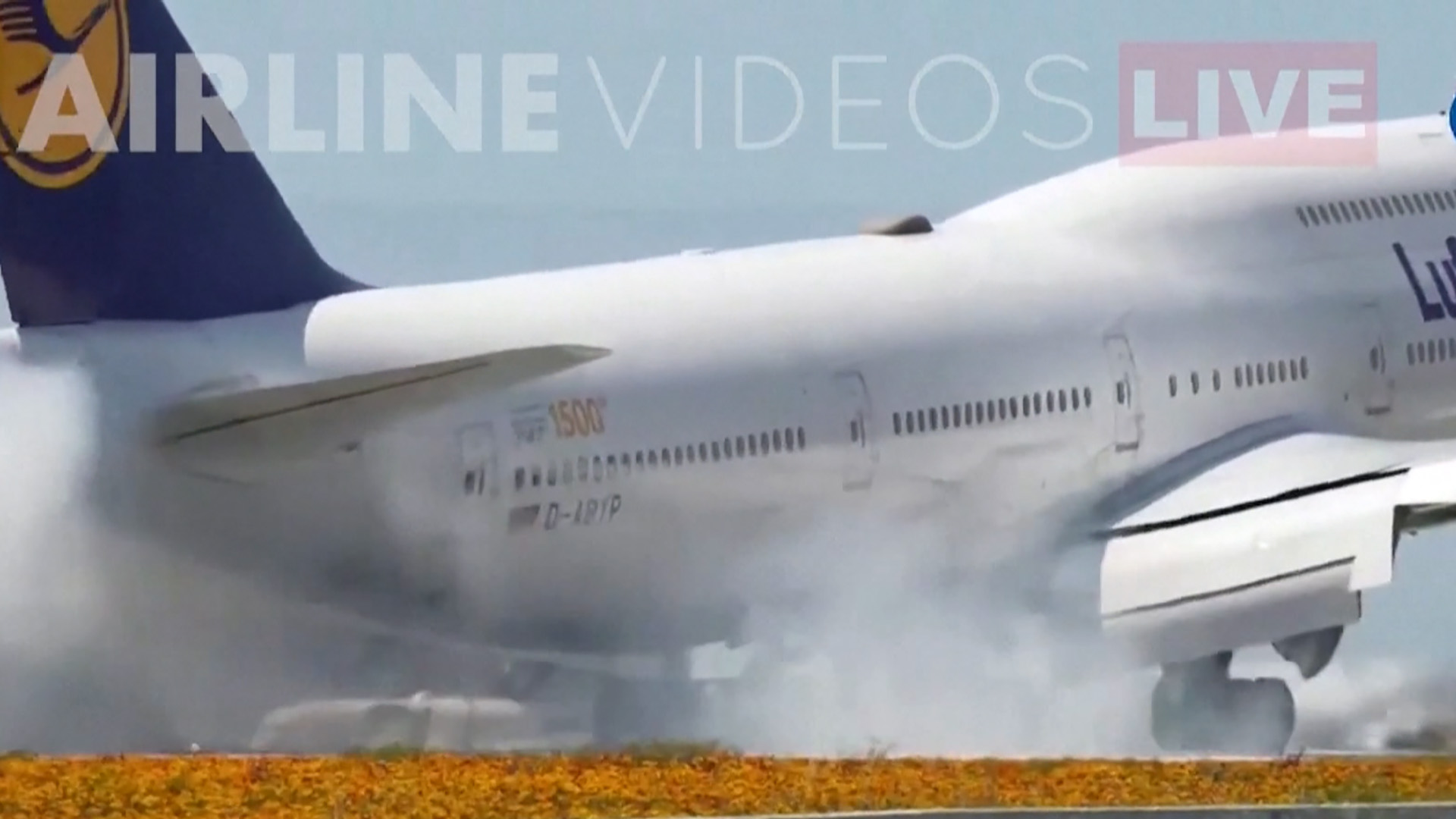 Watch: Boeing 747 makes bumpy touch-and-go at LAX
