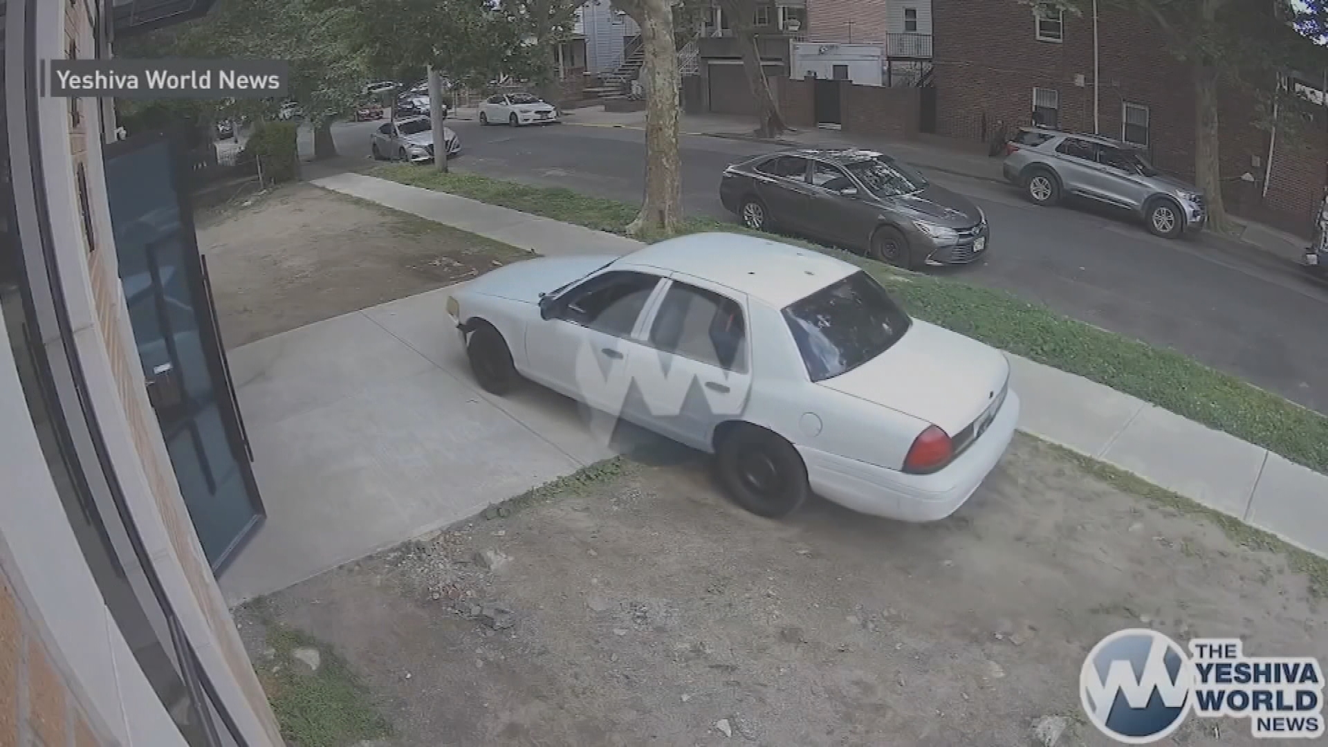 Video shows driver allegedly targeting people outside Brooklyn Jewish ...