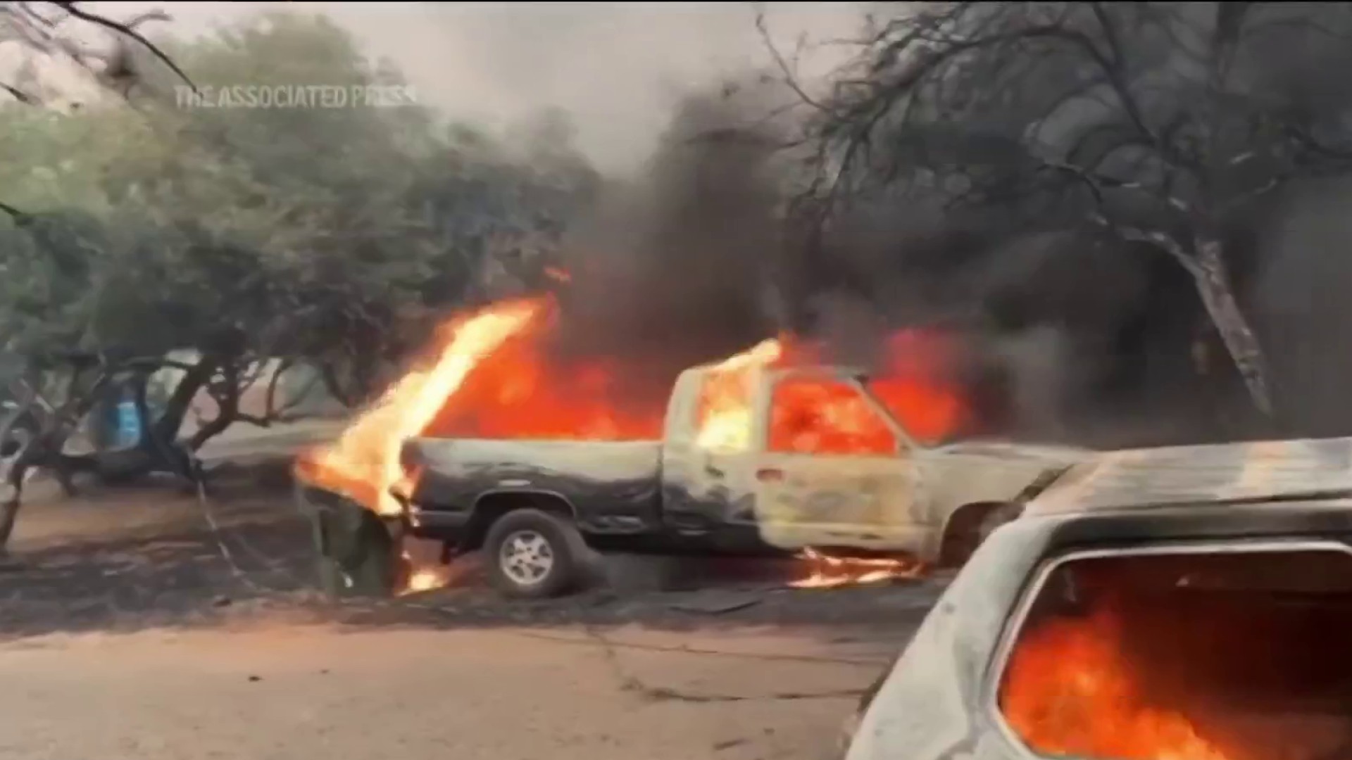 'We might not have a place to go back to': Residents flee from Thompson ...