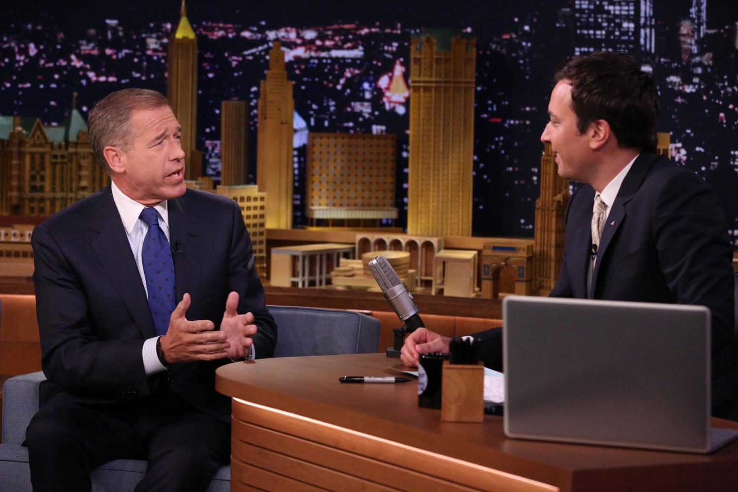 Brian Williams Raps Gin
