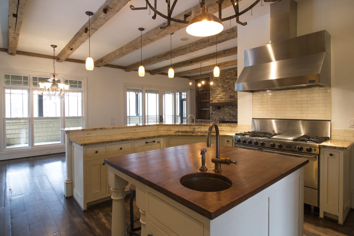 Eric Decker Huis Jessie James Decker, Eric Decker List Home For $10