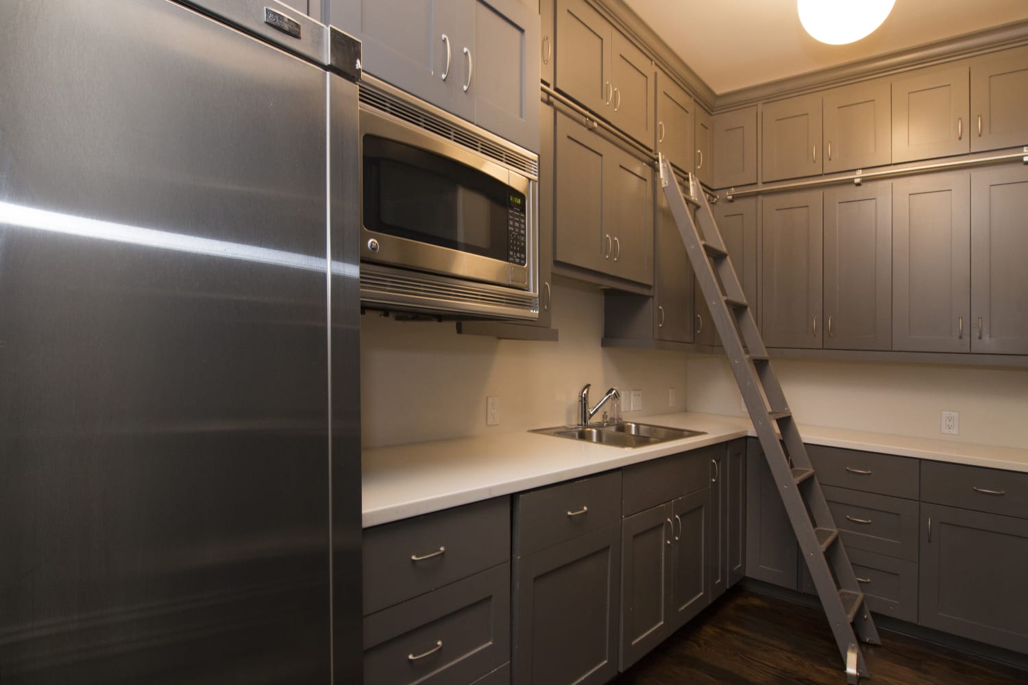 Eric Decker Huis Jessie James Decker, Eric Decker List Home For $10