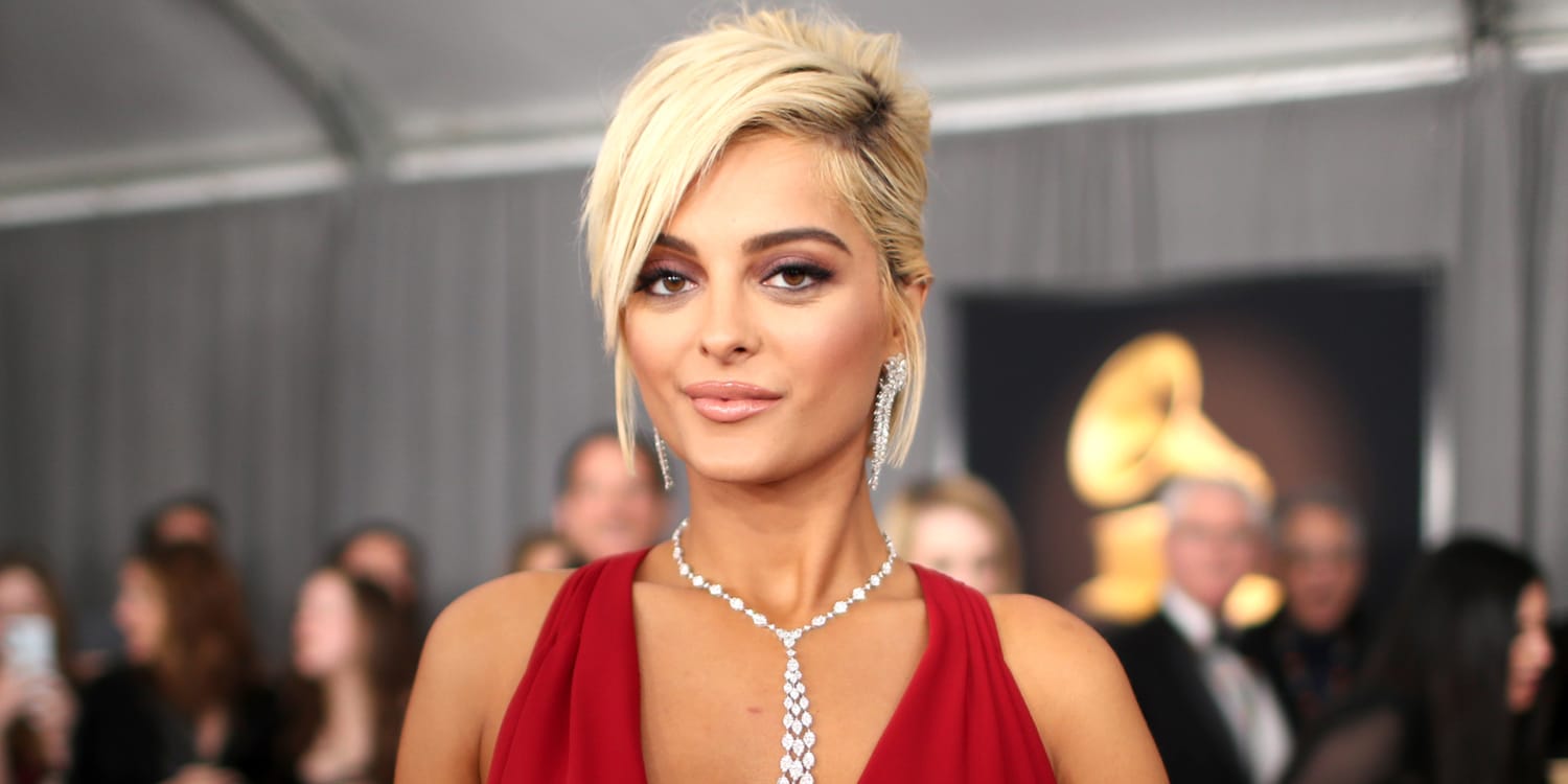  al Nepr jemnos T ned ersk Roky Bebe Rexha In Bikini Driftovanie 