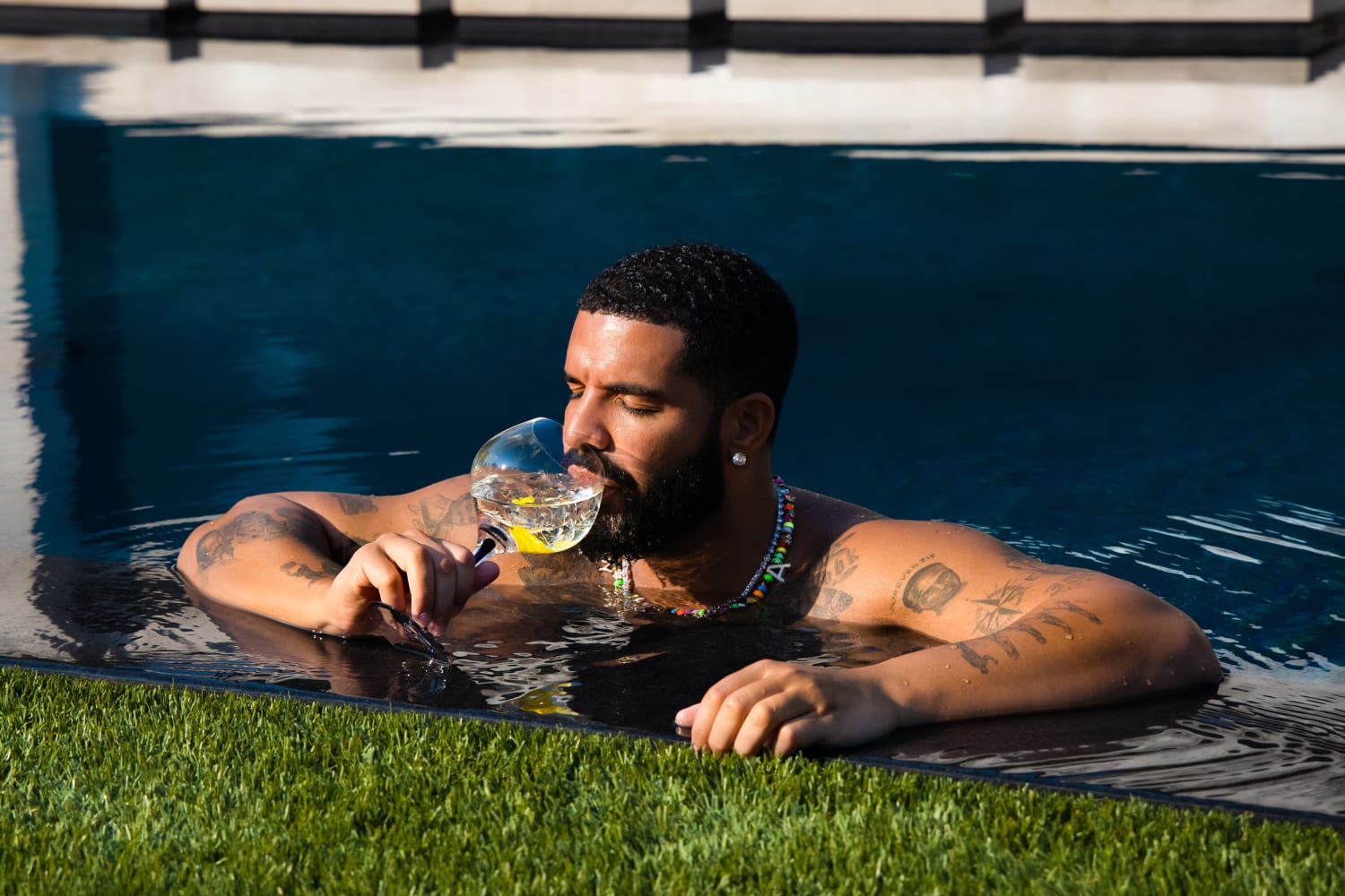 Drake At The Pool