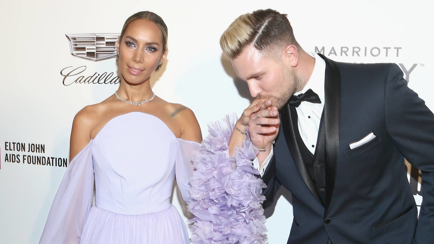 Novio De Leona Lewis Adivina Las Canciones En Menos De 1 Segundo