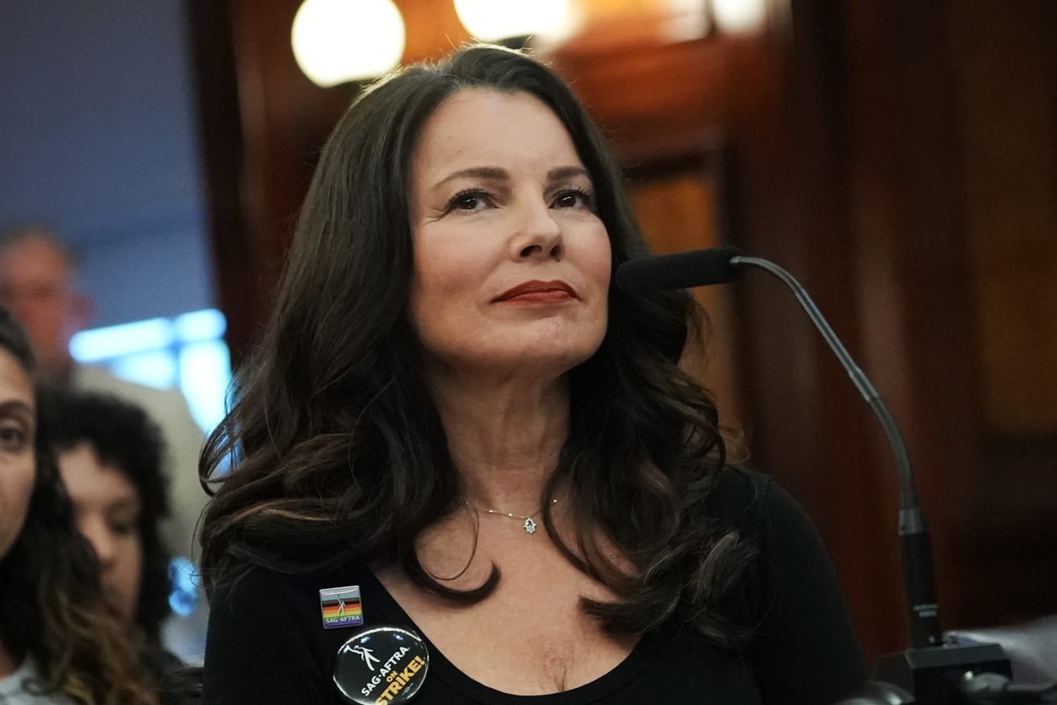 Gigi Hadid, Naomi Campbell y Adriana Lima participan en la gira del ...