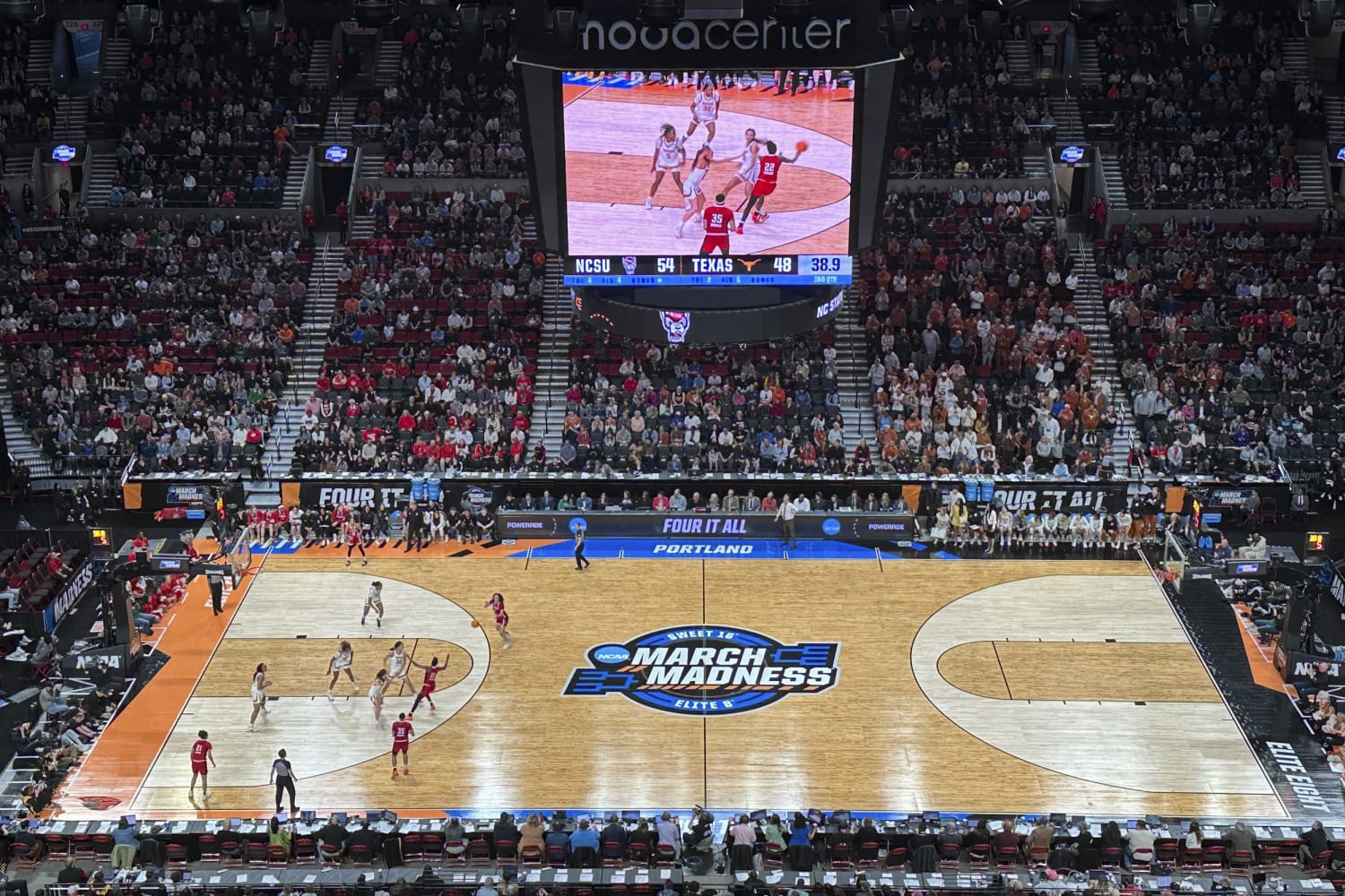 3 point lines on court were different distances for NCAA women s game