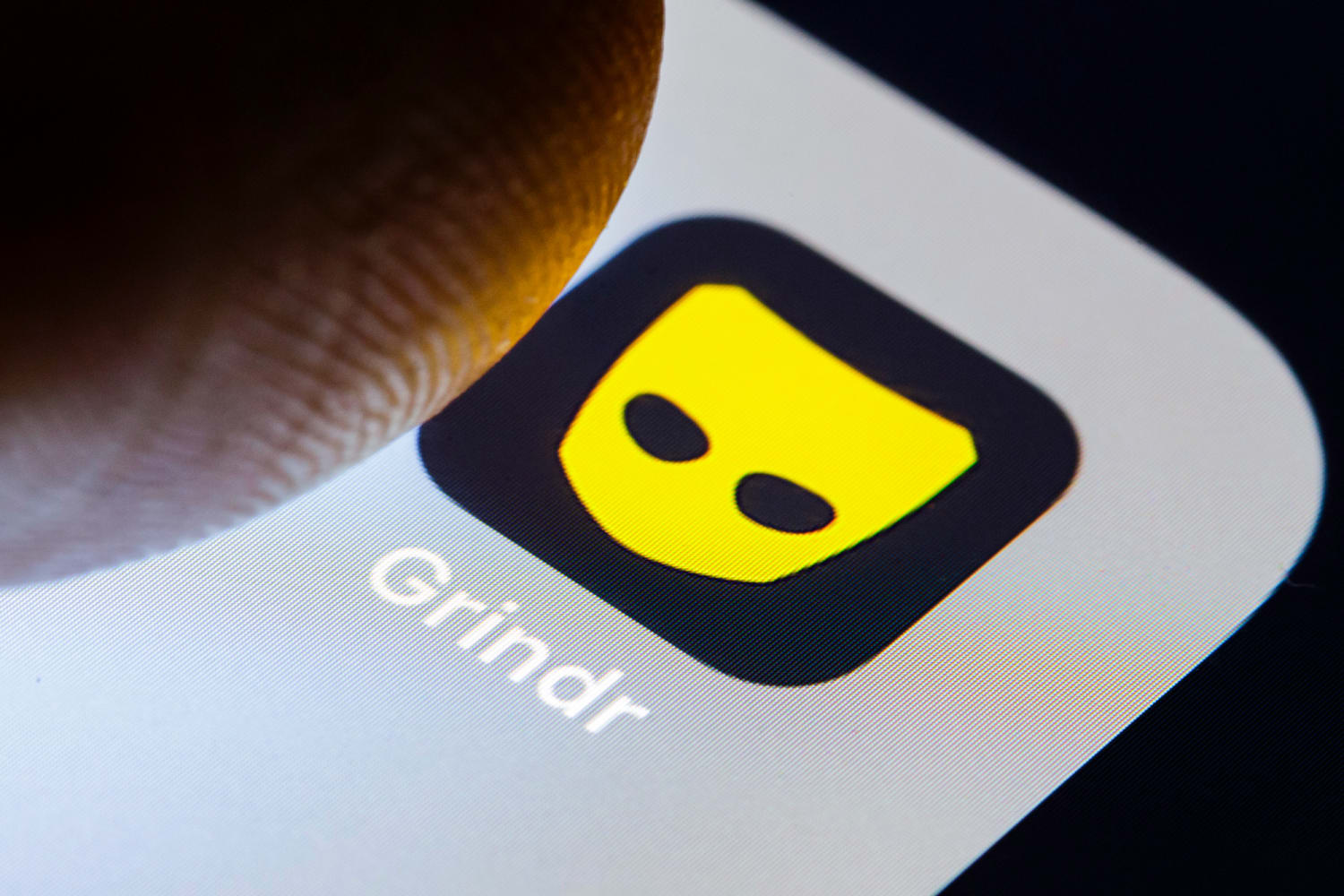 Grindr down store