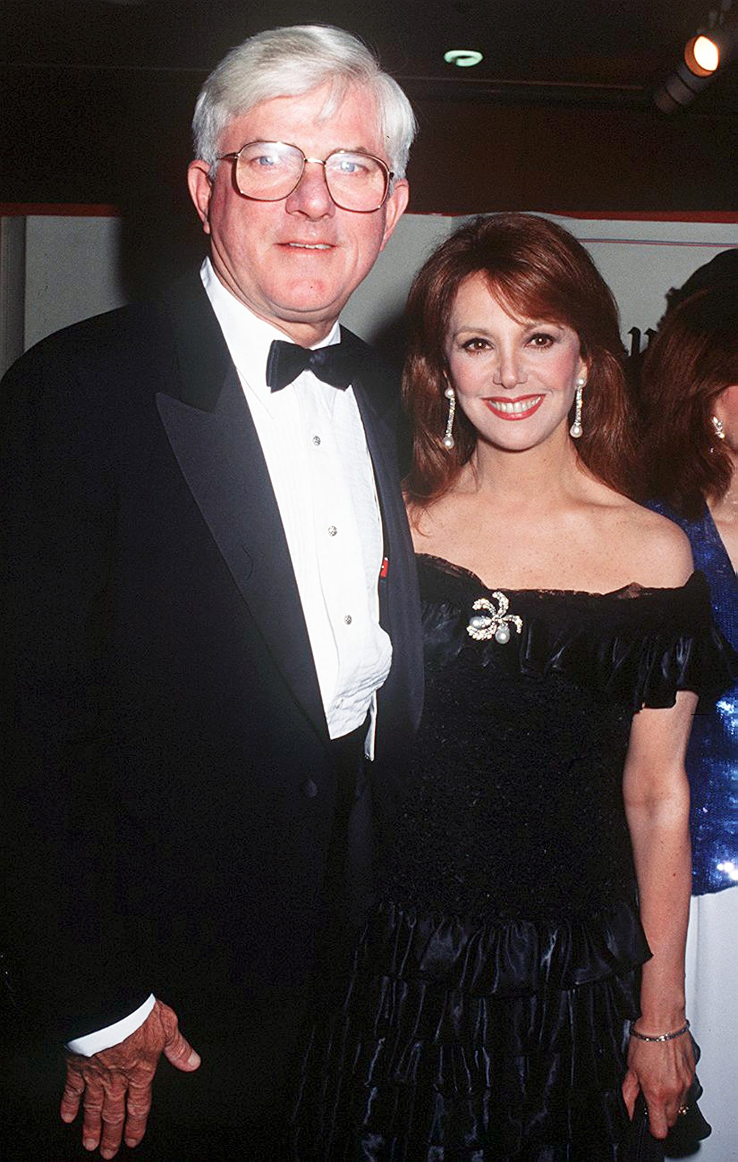 Phil Donahue And Marlo Thomas 177 Phil Donahue With Children Stock