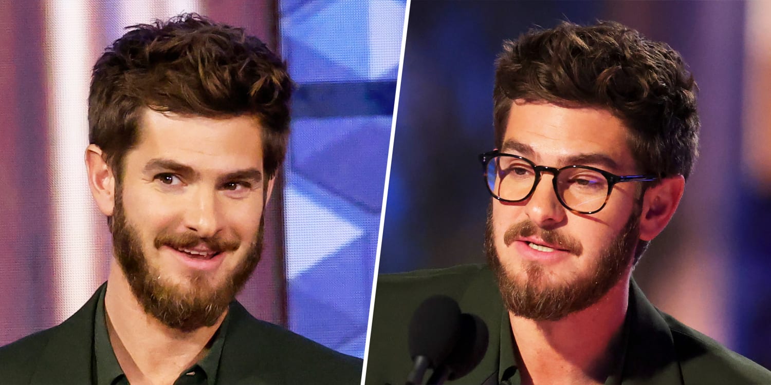 Andrew Garfield Met Bril En Muts