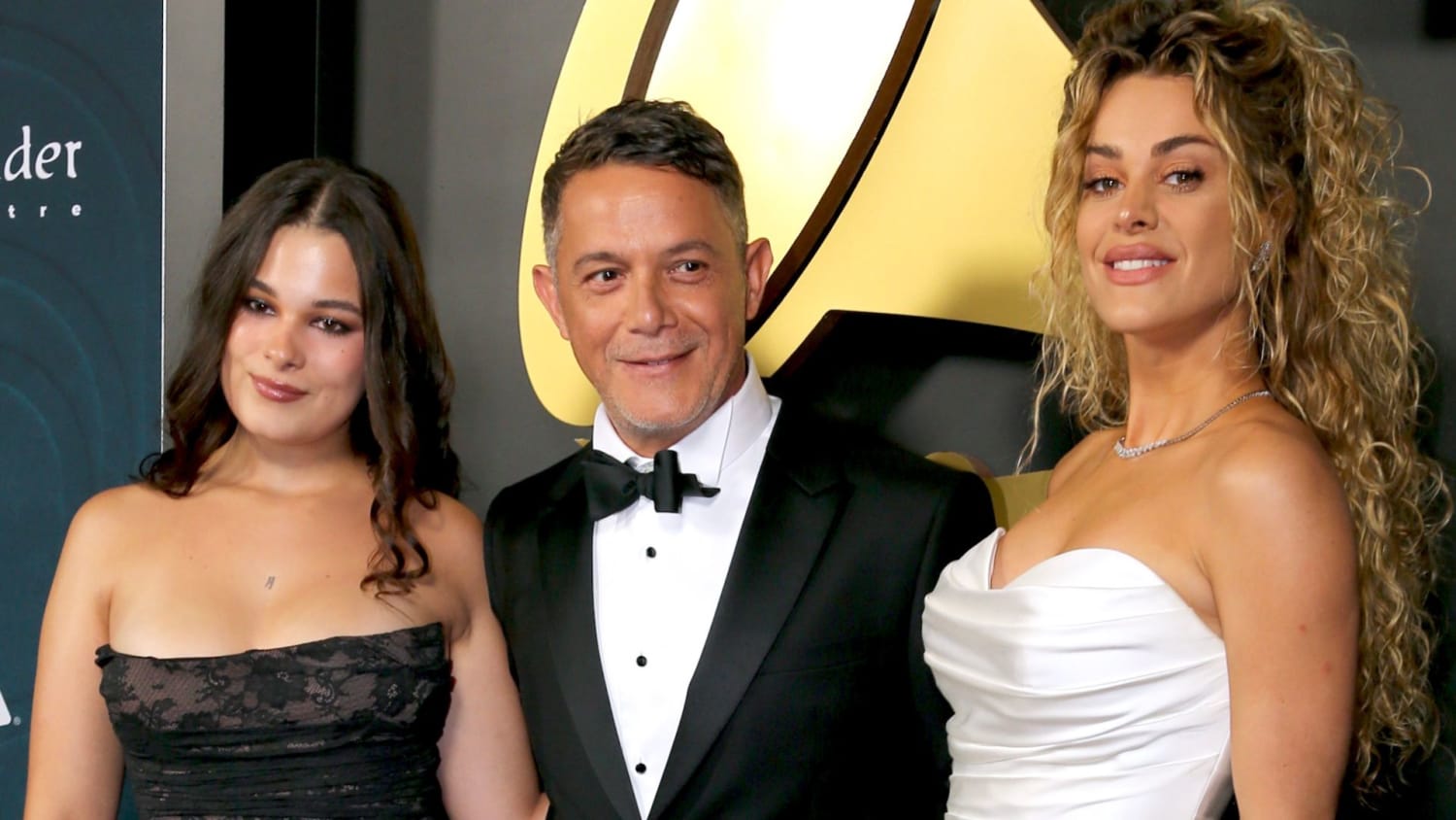 Alejandro Sanz Novia Joven