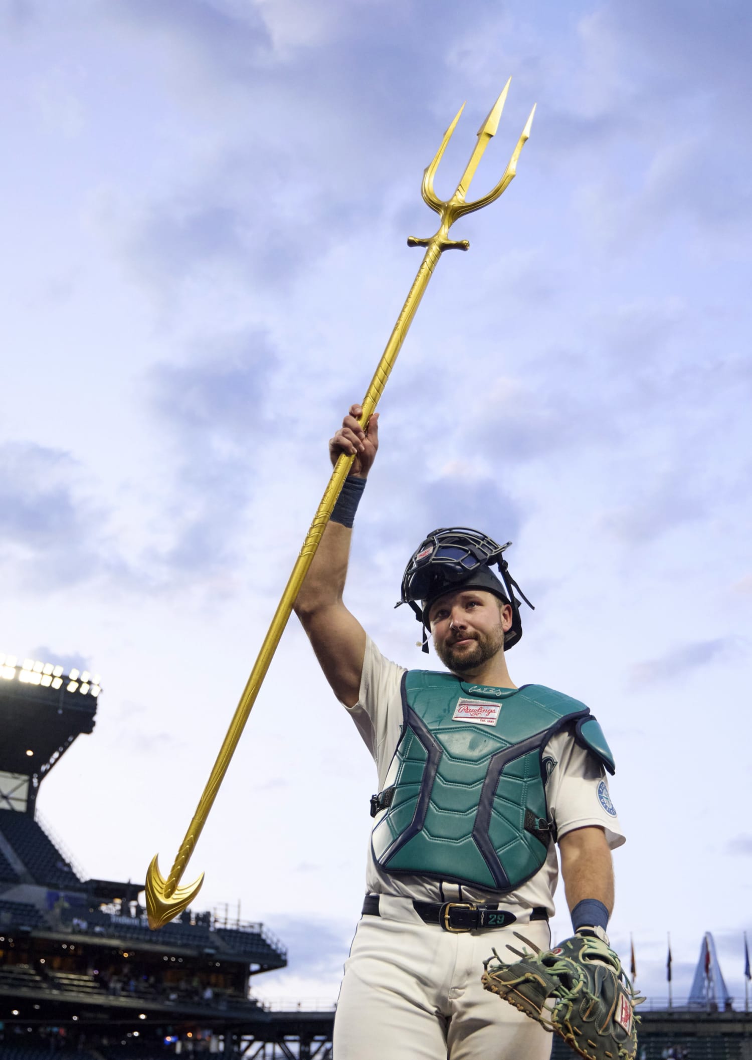 The month that turned Cal Raleigh into baseball's best home-run hitter