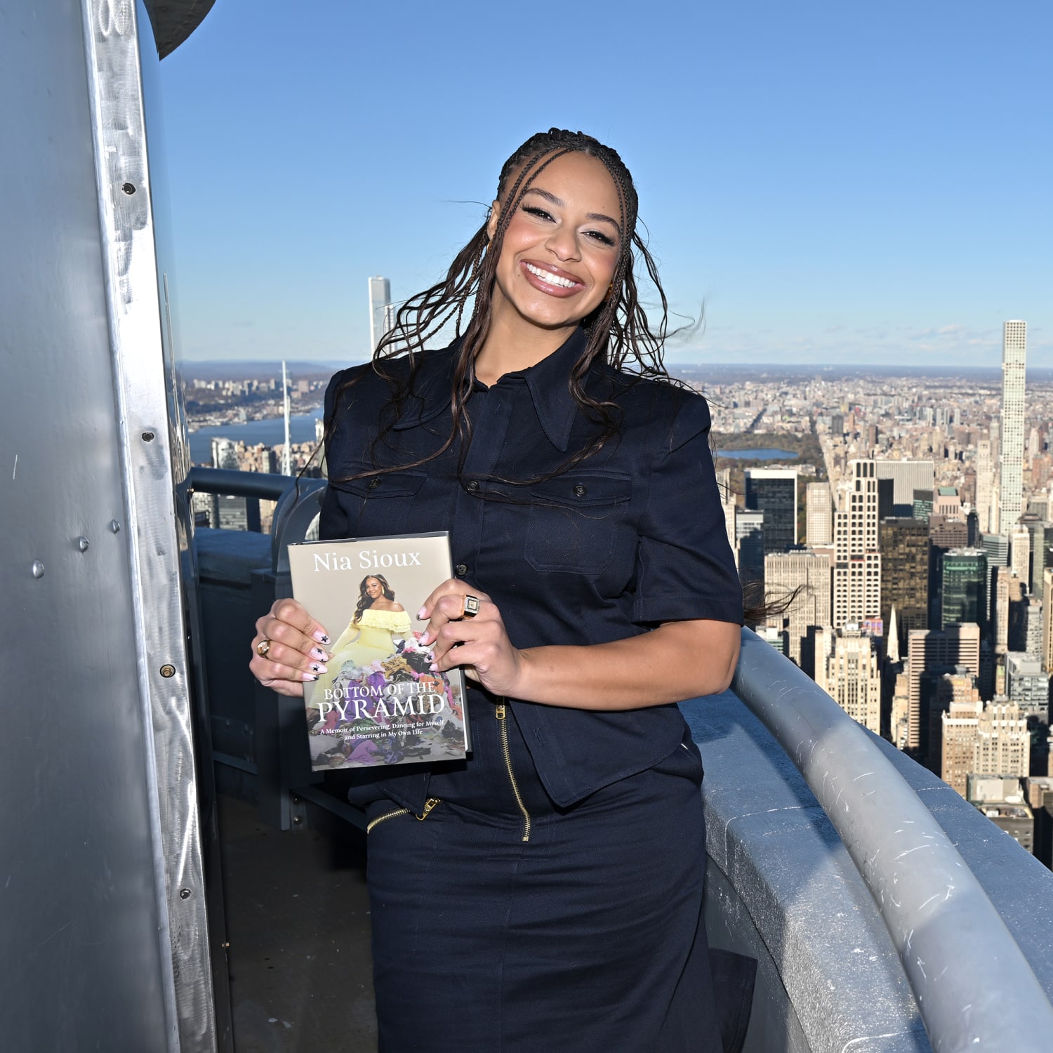 Nia Sioux Calls Memoir 'Bottom of the Pyramid' A 'Diary': 'Like Reading ...