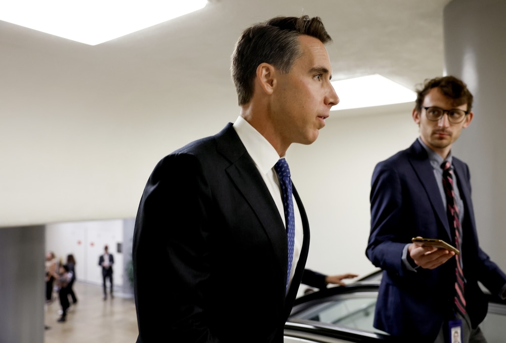 Sen. Josh Hawley introduces bill to send tariff rebate checks to ...