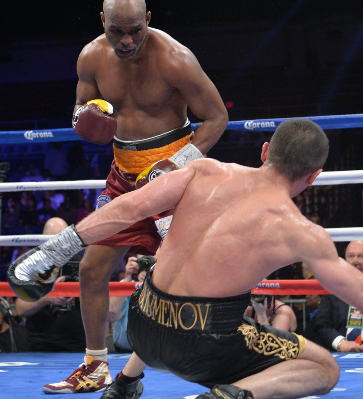 Bernard Hopkins Light Heavyweight Boxer Has Father Time On Ropes