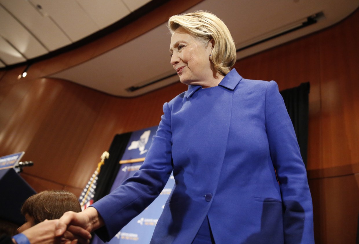 Hillary Clinton Hace Terneros