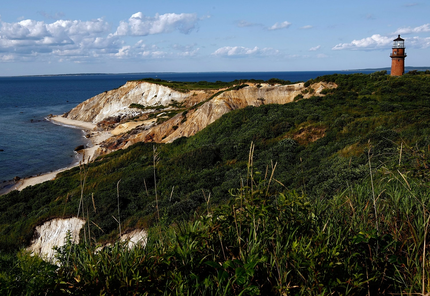 Marthas Vineyard Lighthouse Beach