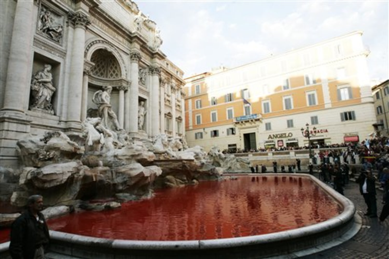 Trevi Fountain Red