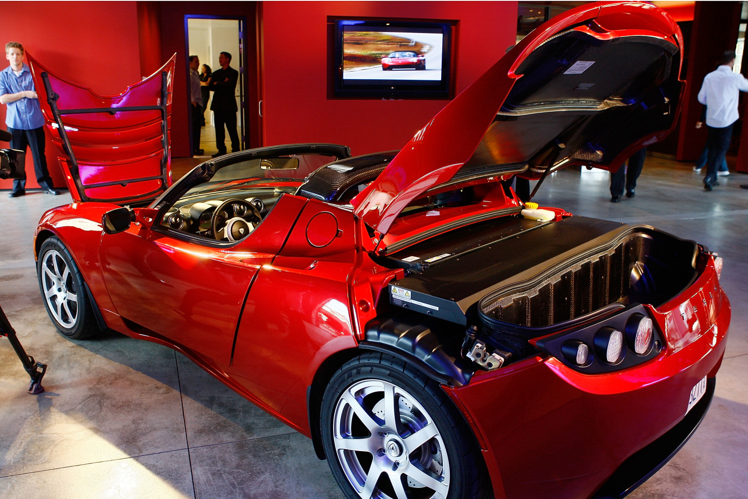 Tesla roadster electric car store