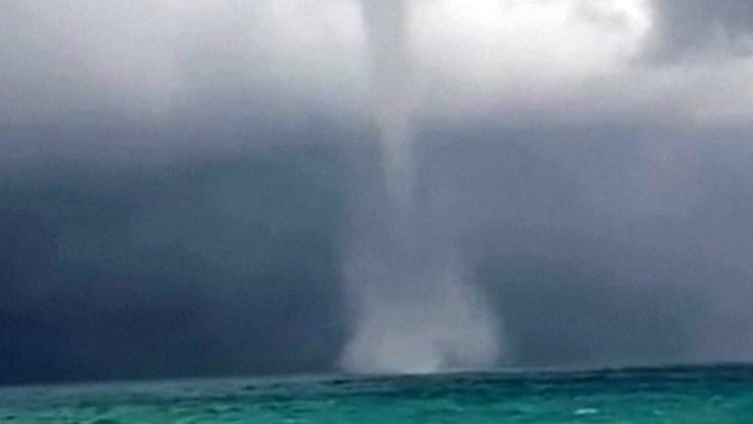 Real Water Tornado Awesome Photographs Show Terrifying Water Spout