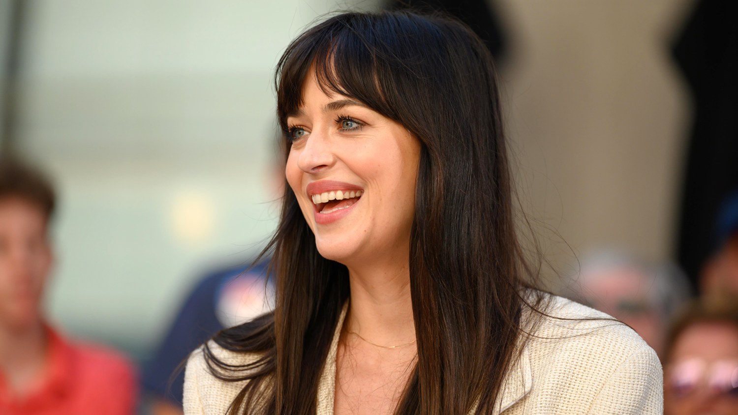 dakota johnson bridgerton