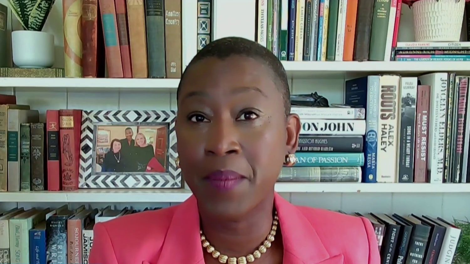 Michele Goodwin's Instagram, Twitter & Facebook on IDCrawl