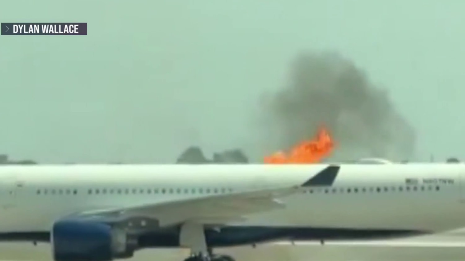 delta plane engine fire