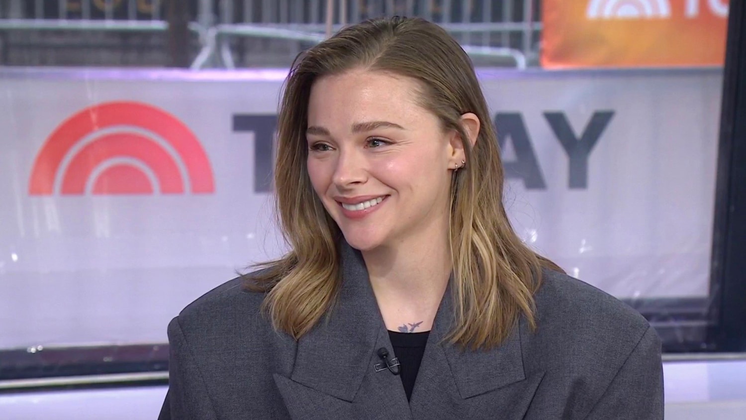 What Color Are Chloe Grace Moretz Eyes
