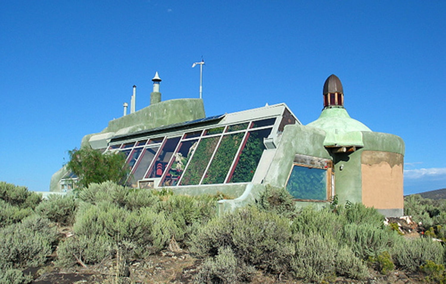 earthship biotecture