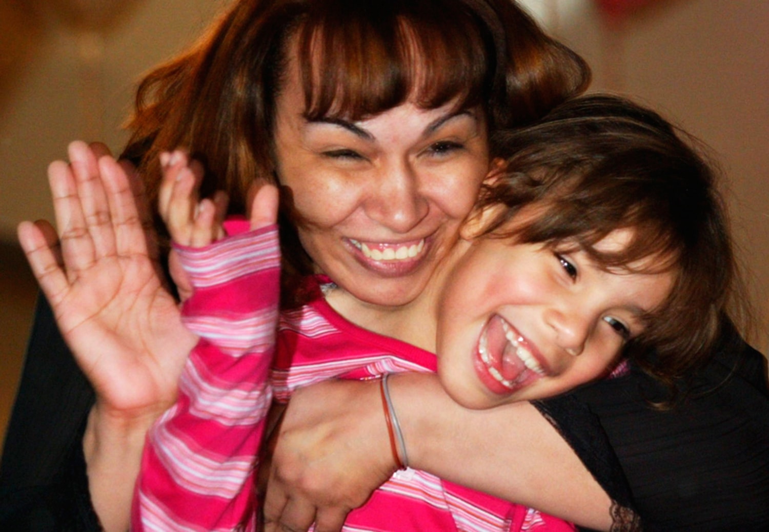 Mom Attends Birthday Party, Finds Daughter Who “Died” in House Fire ...