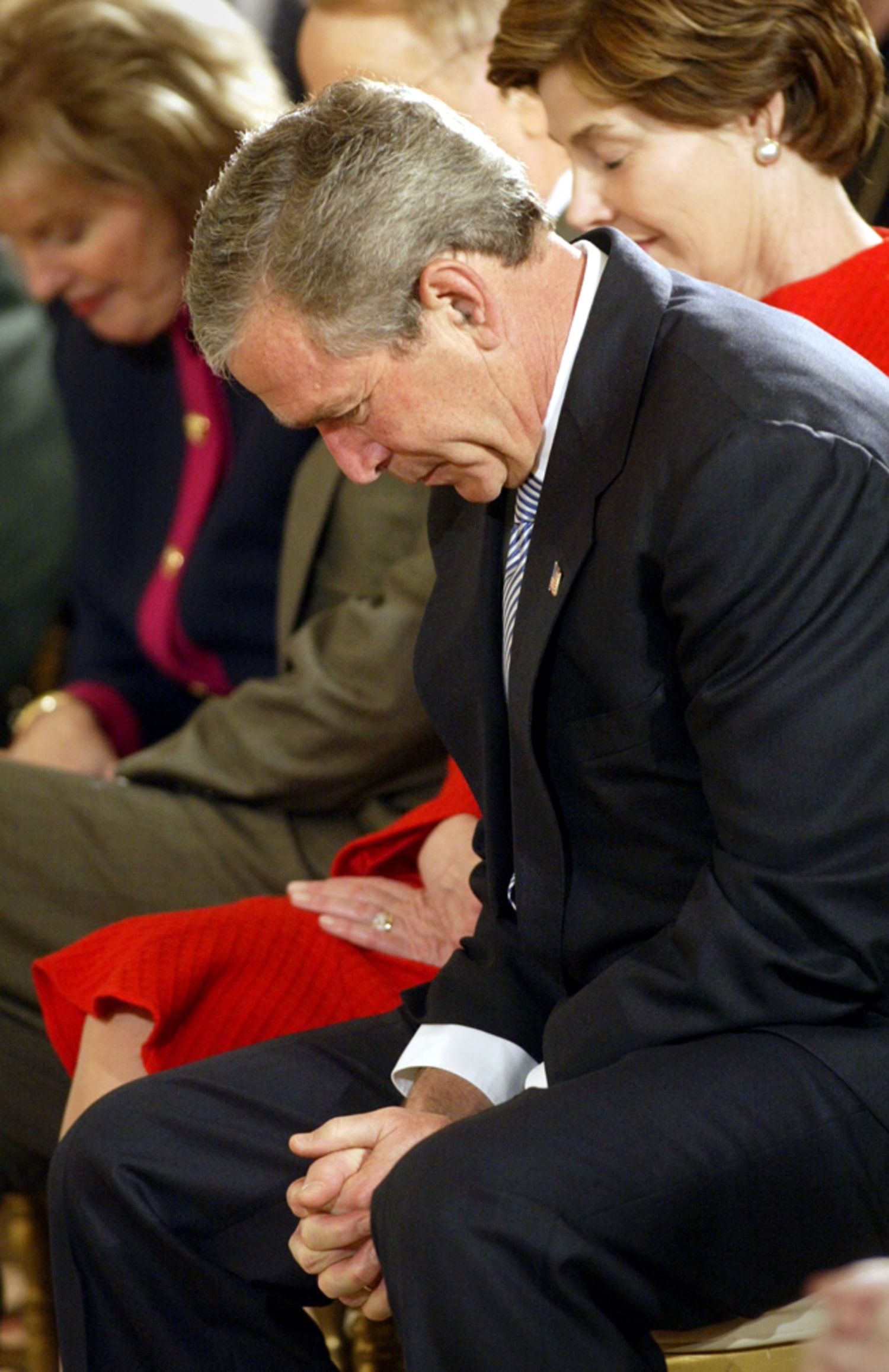 George Walker Bushs Church KHOU 11 News Top Headlines At 10 P.m.,