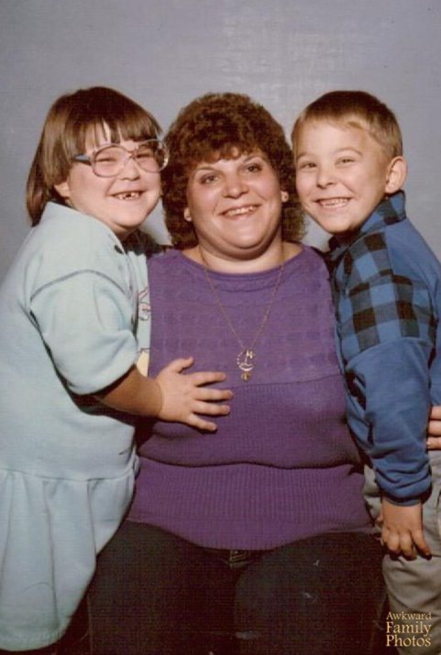 Awkward Family Mom I'm The Little Brat In Front. My Mom Is The One