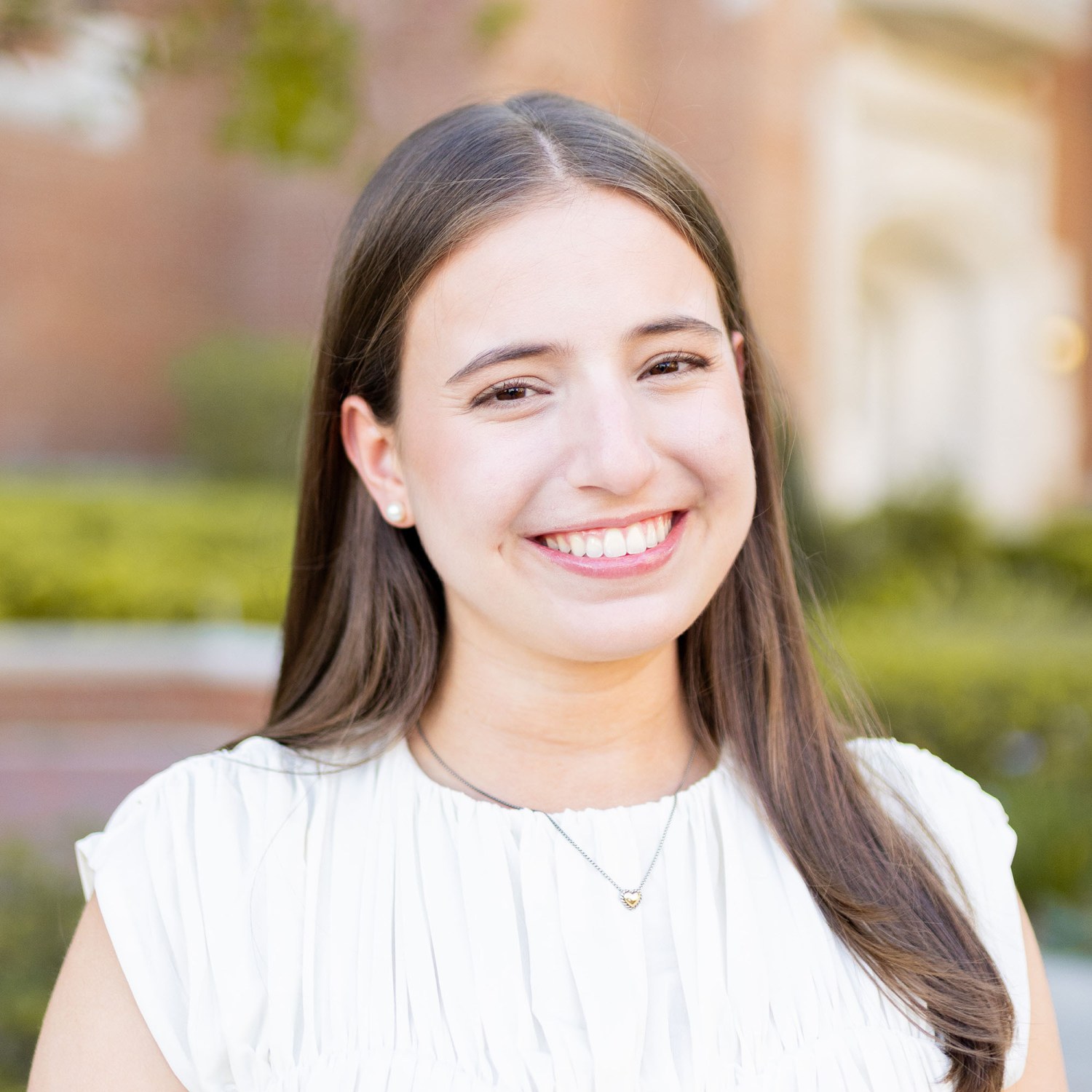 Gabrielle Reed's Instagram, Twitter & Facebook on IDCrawl