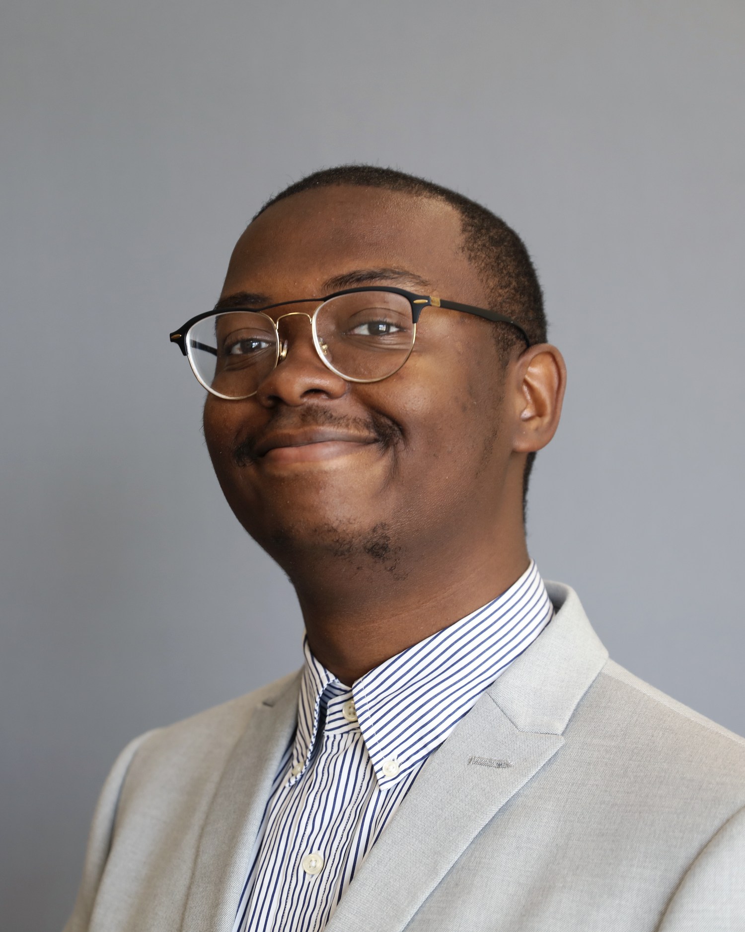 Jeffrey Kelly Hear Decades Of Allegations Against R. Kelly