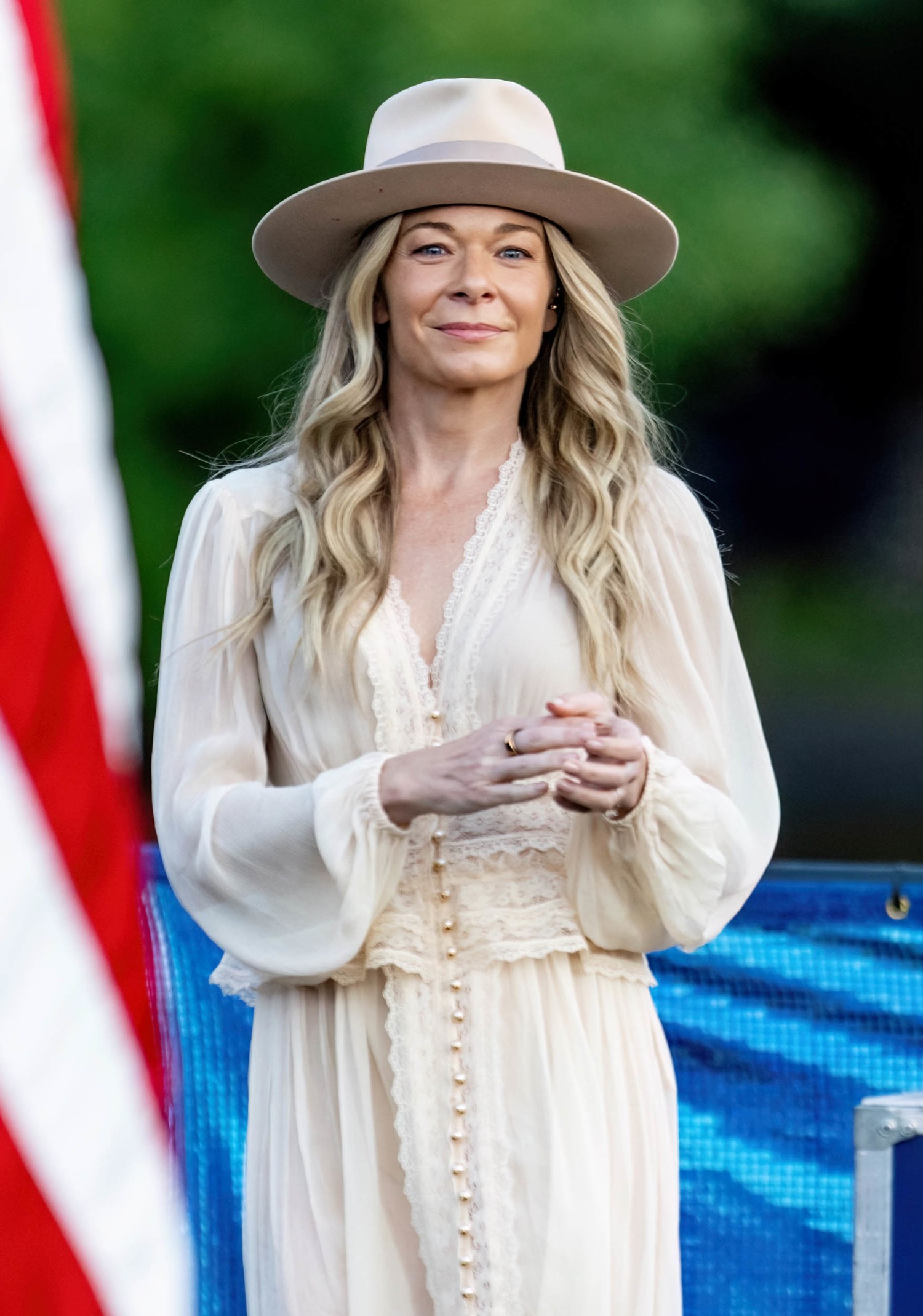 Veneers Leann Rimes
