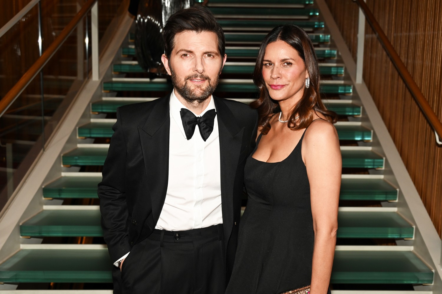 Esposa Do Ator Adam Scott Hollywood Actor Adam Scott Is Married To